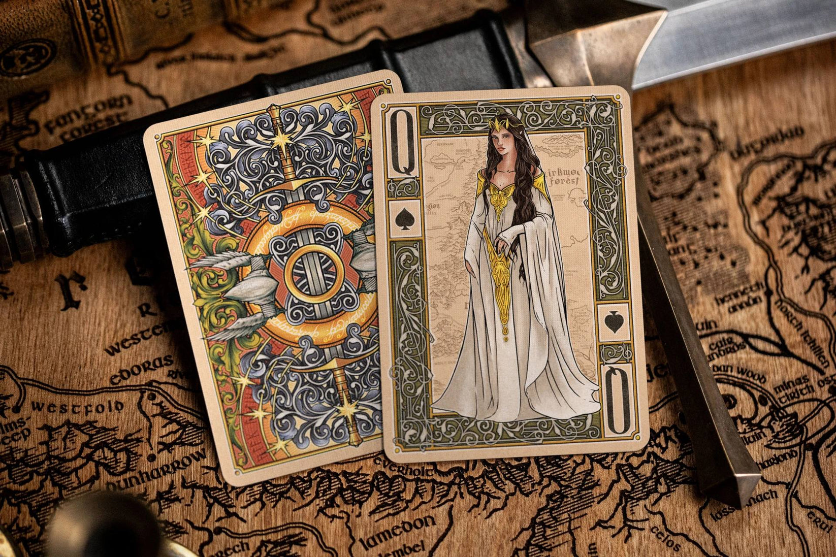 The Lord of the Rings: The Return of the King Playing Cards by Kings W ...
