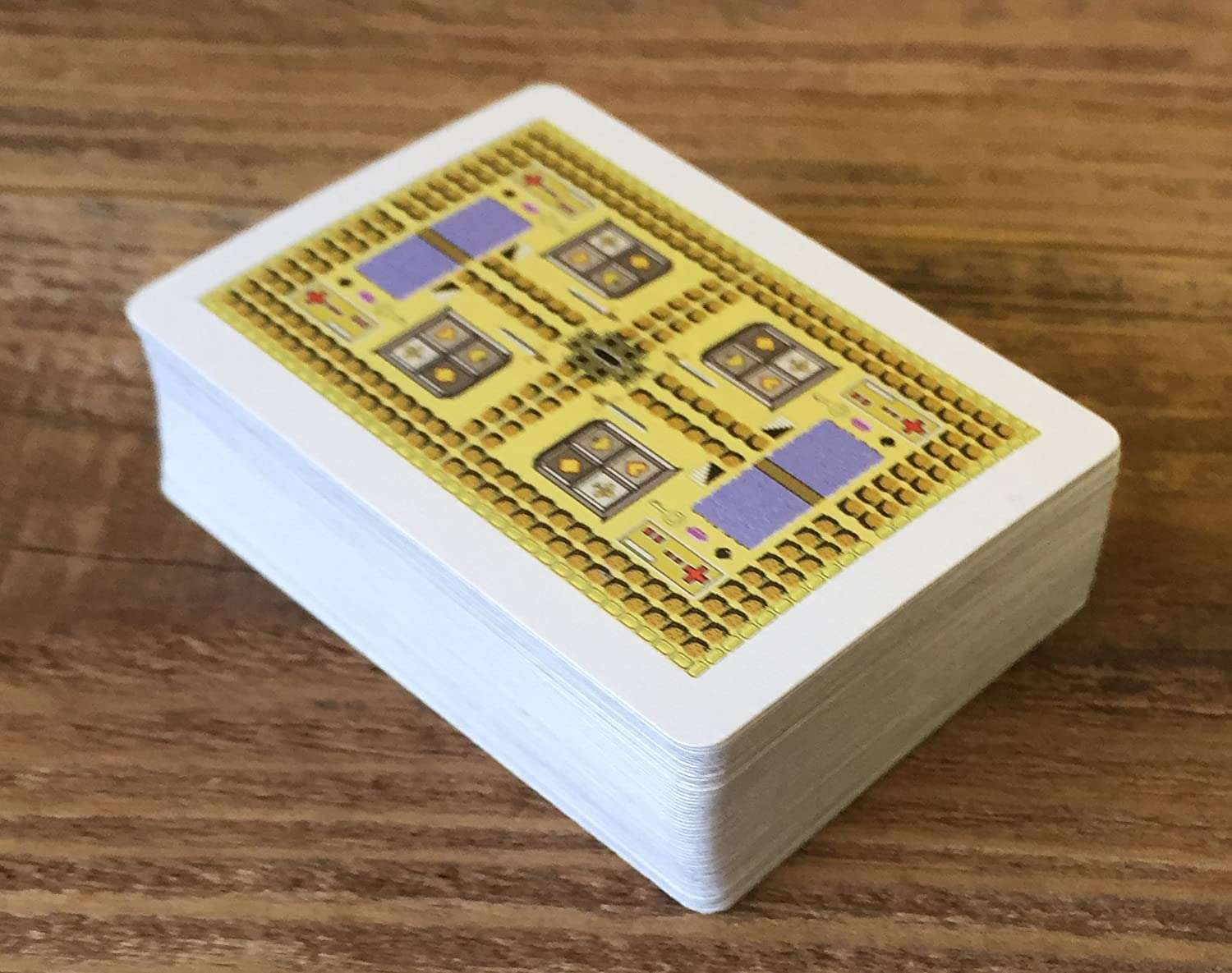 8- Bit Gold Mini Playing Cards – PlayingCardDecks.com