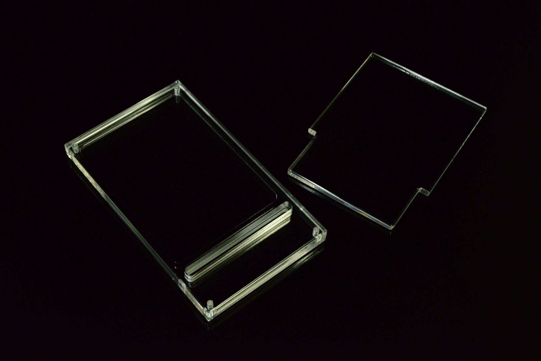 Carat XDS Single Card Display & Deck Stand – PlayingCardDecks.com